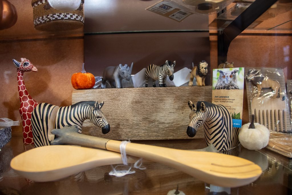 Potter Park Zoo Holiday Gift Guide: Gifts with a Purpose! | Potter Park Zoo